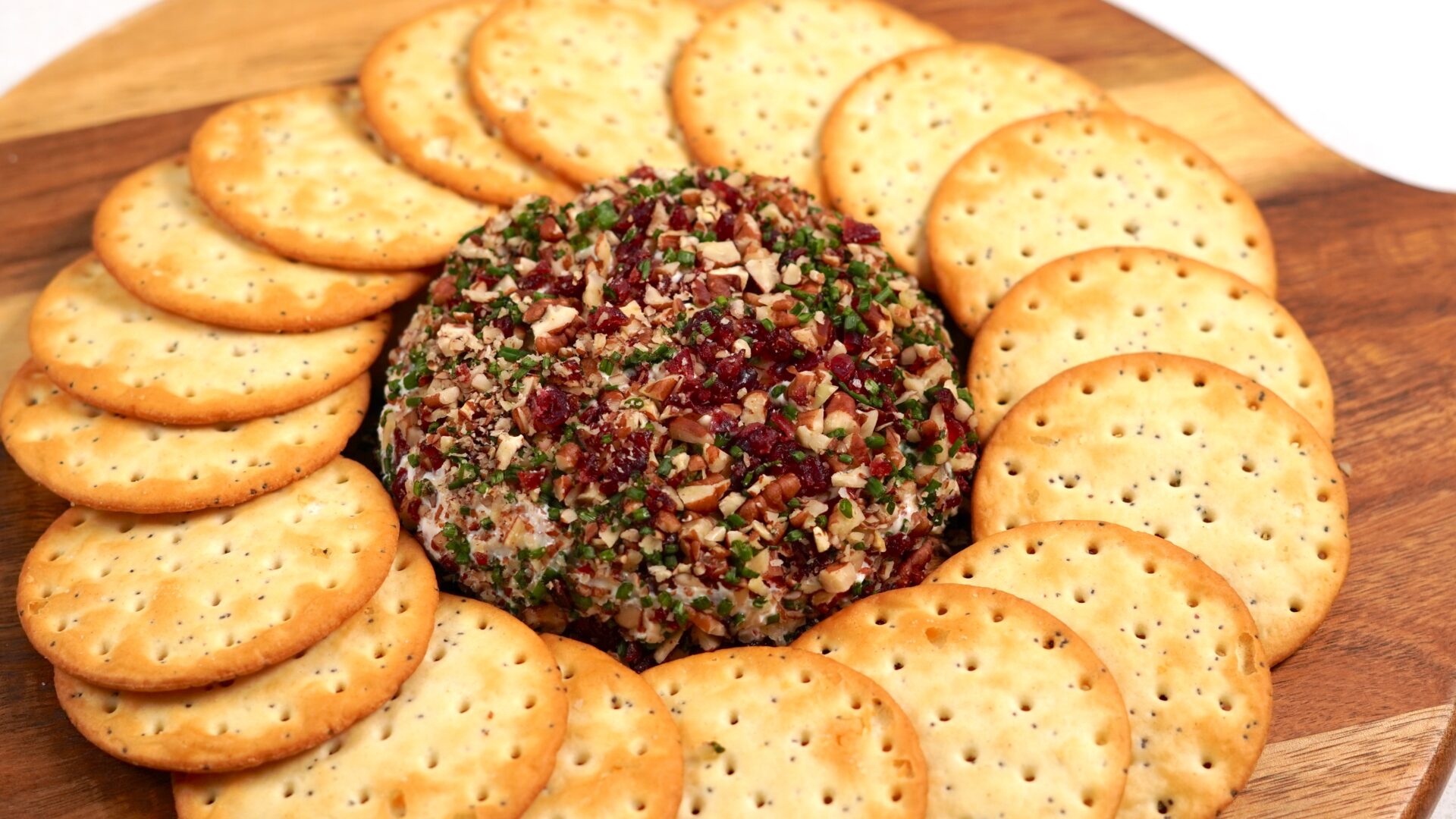 Festive Cheese Spread (Easy Christmas Appetiser) - healthyfloflo