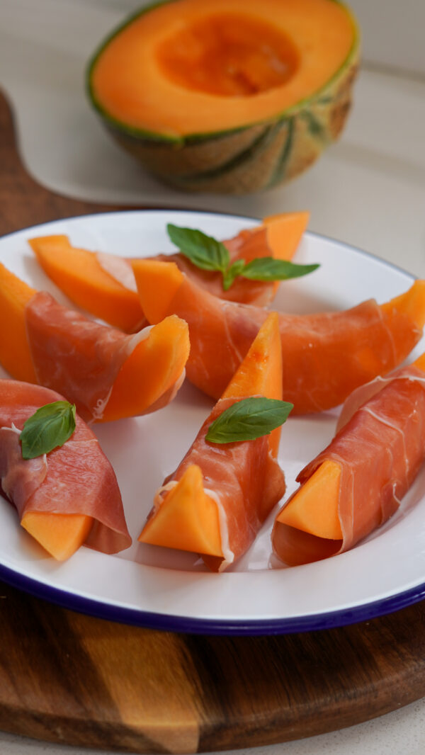 Pesce al Cartoccio (Italian-Style Baked Fish In Parchment) - healthyfloflo