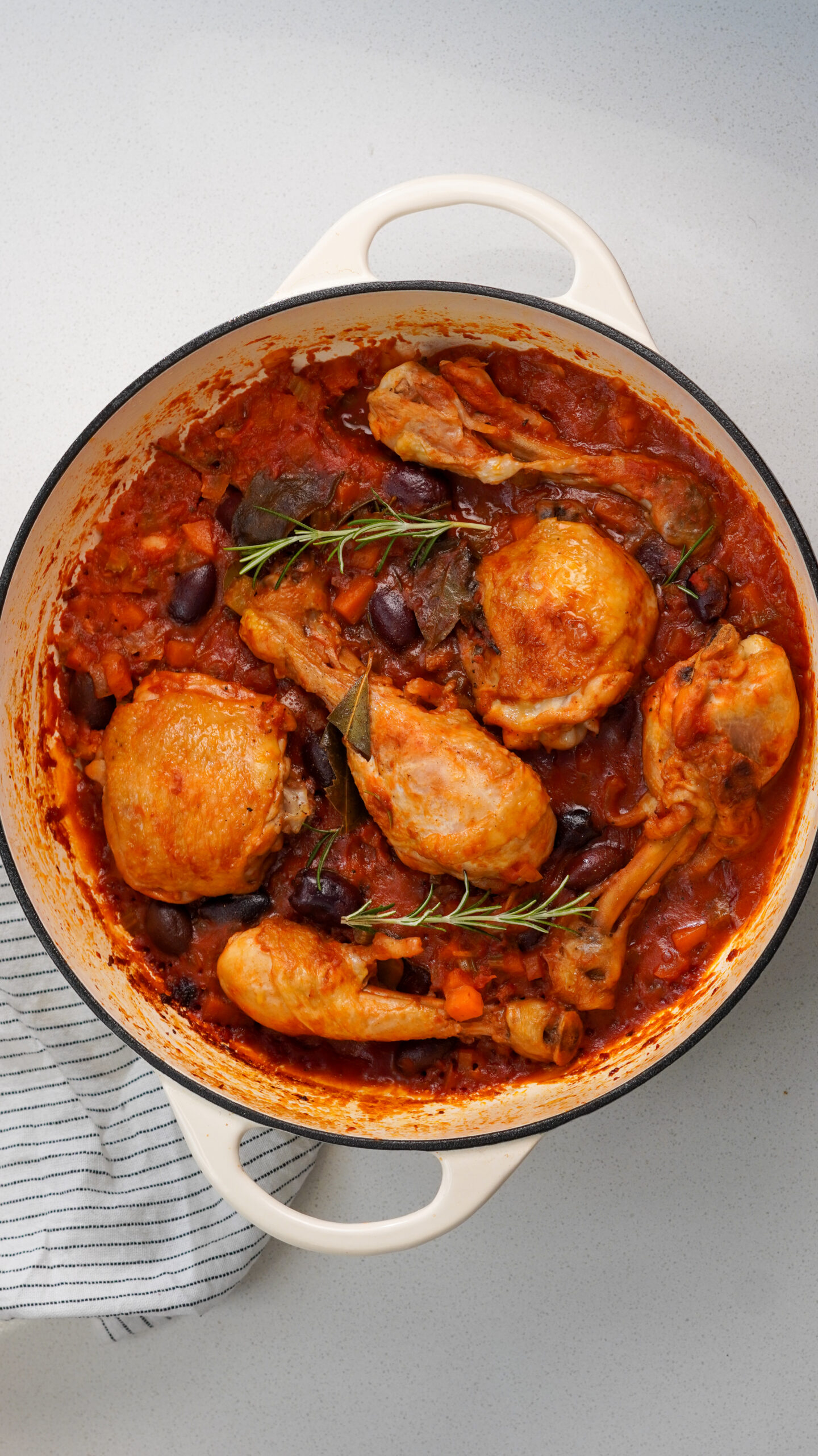 Pollo alla Cacciatora Toscana (Tuscan Hunter's Chicken) - healthyfloflo