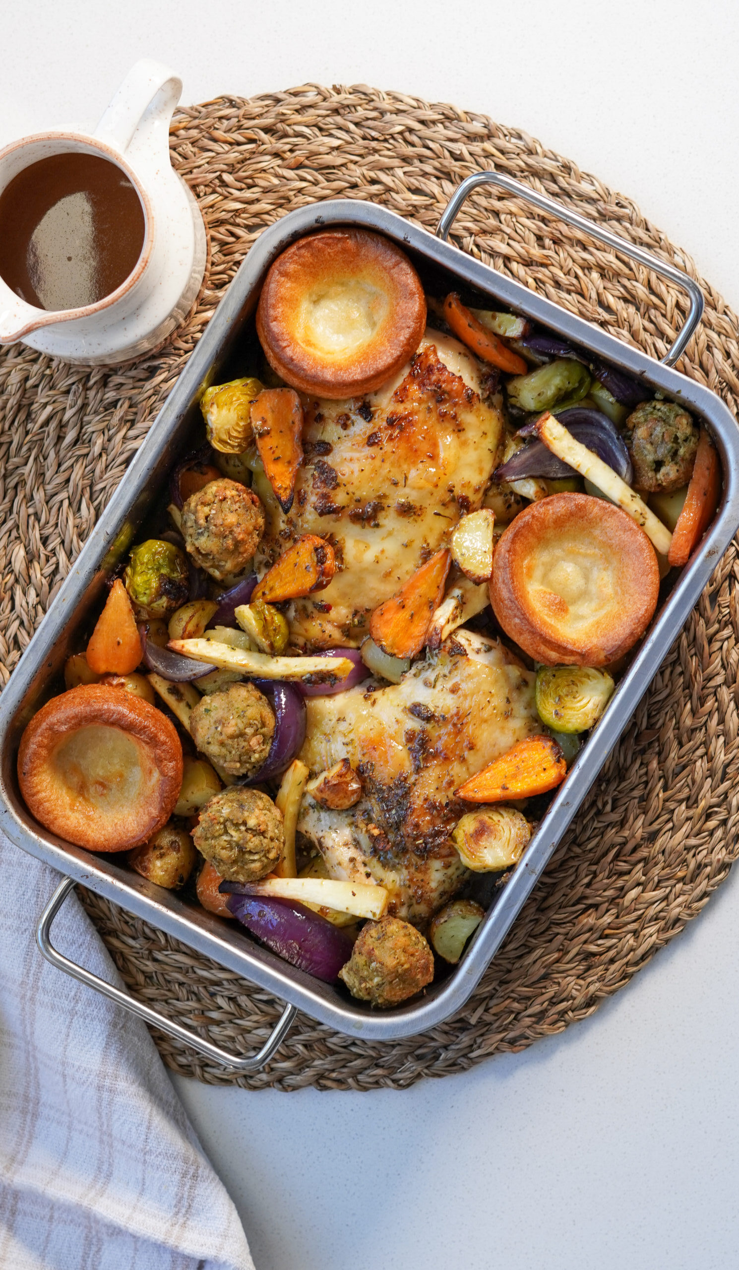 Easy One-Pan Roast Chicken - healthyfloflo